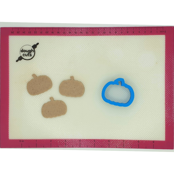 Mini Pumpkin 4.5cm Cookie Cutter - DoughCuts